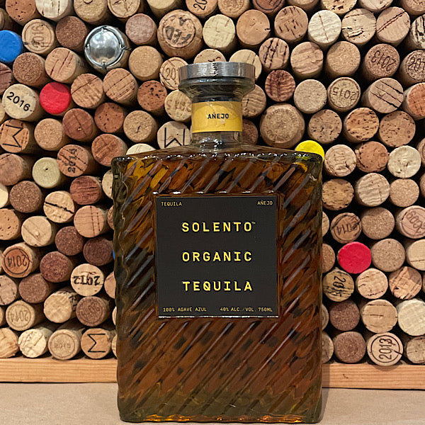 Solento Organic Tequila Añejo 750ml – Wainscott Main Wine & Spirits